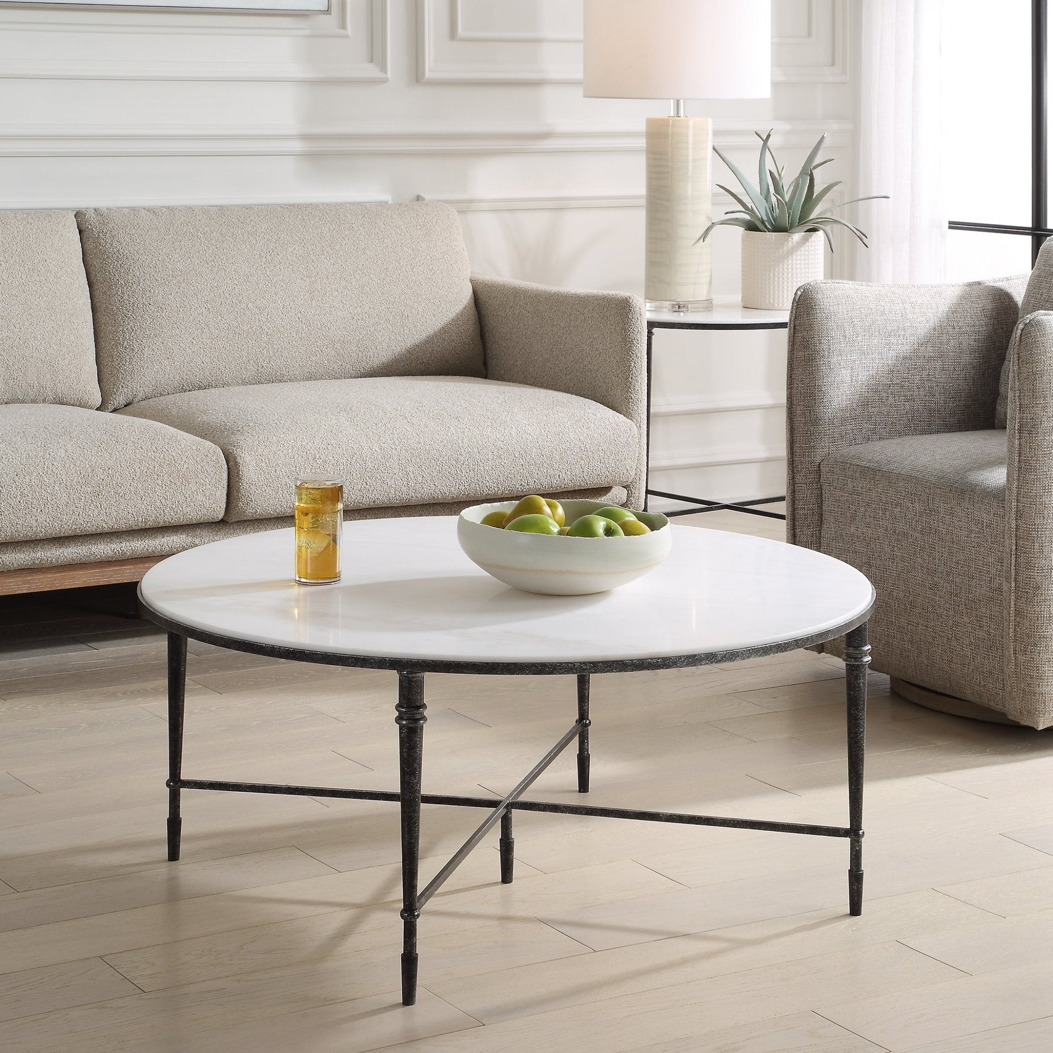 ROSHN 102 W x 43 H x 102 D Black Round Coffee Table - Al Rugaib Furniture